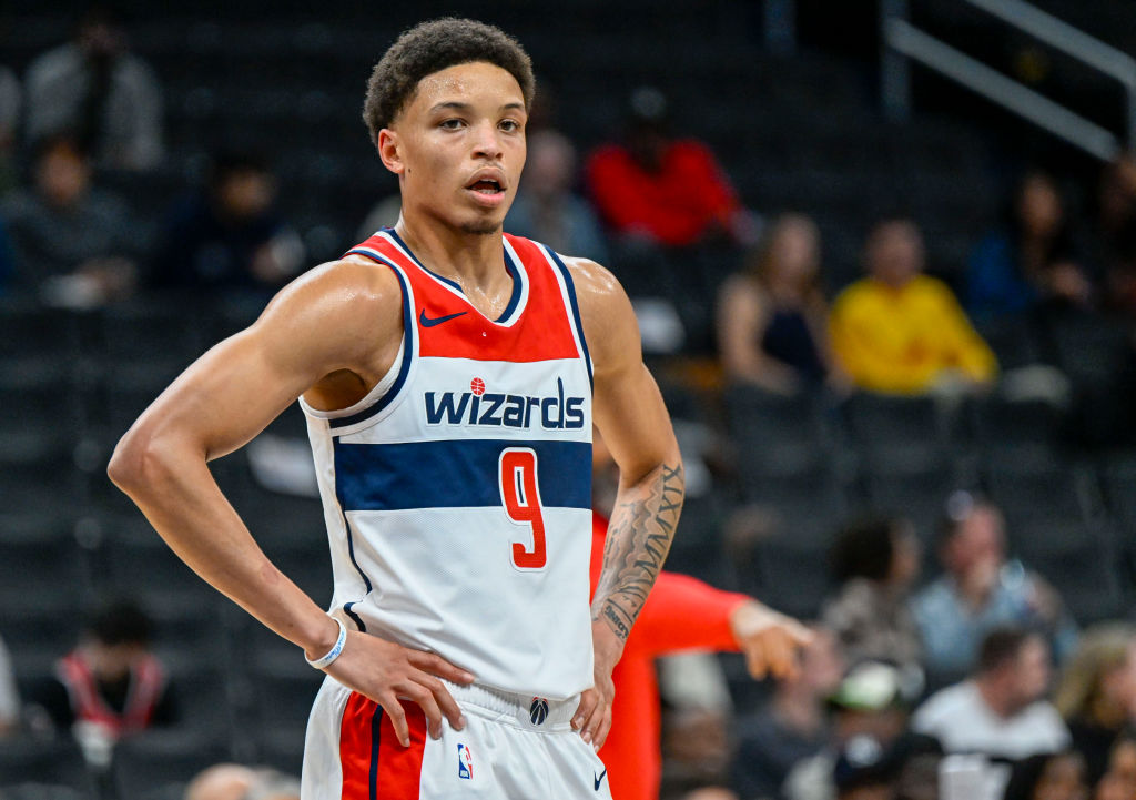 Apartment Complex Karen Goes On Bigoted Rant