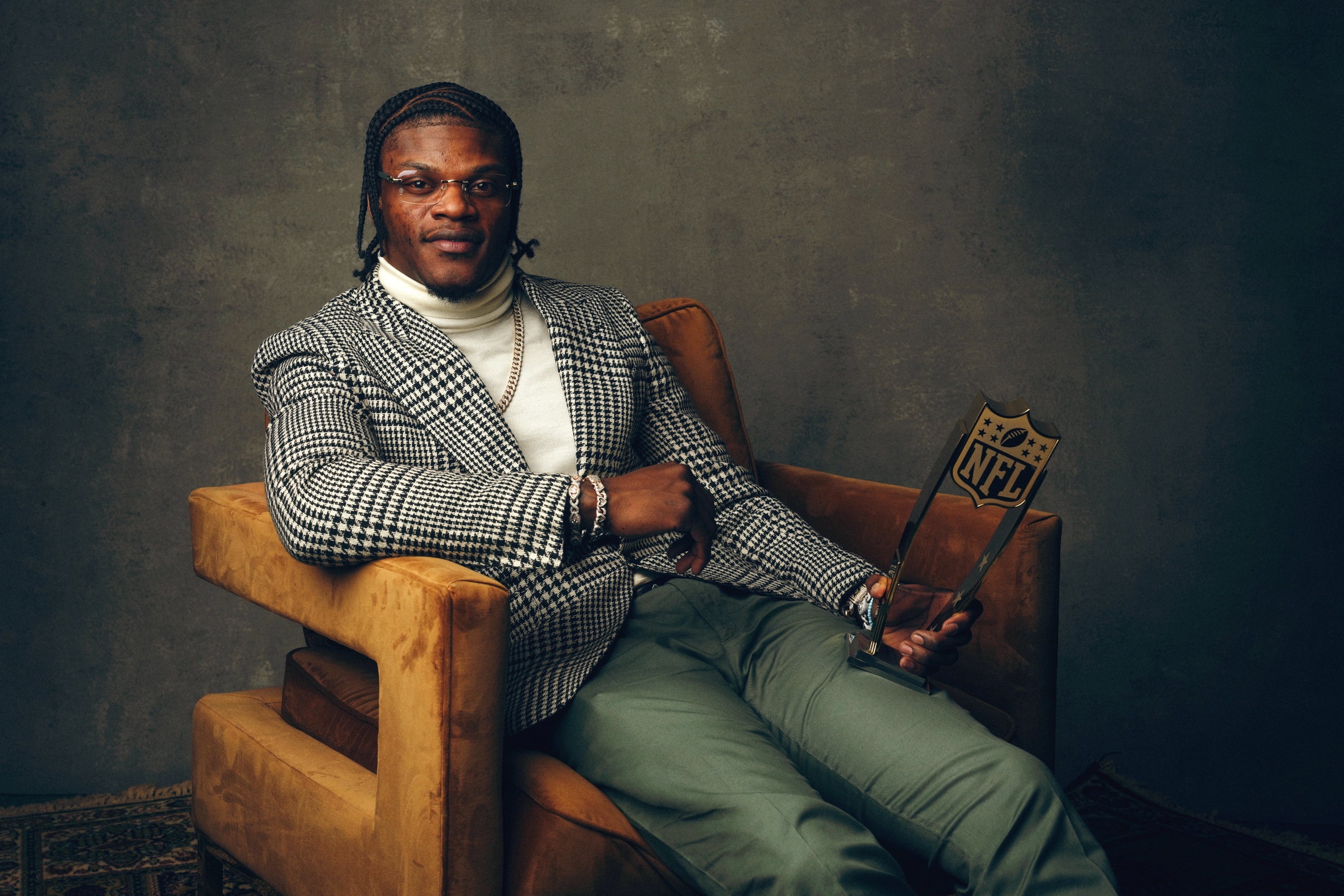 Baltimore Ravens Quarterback Lamar Jackson Wins AP 2023 NFL Most ...