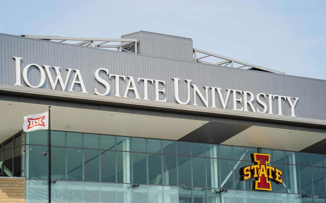 Iowa Universities Set To Close DEI Offices In Summer 2024