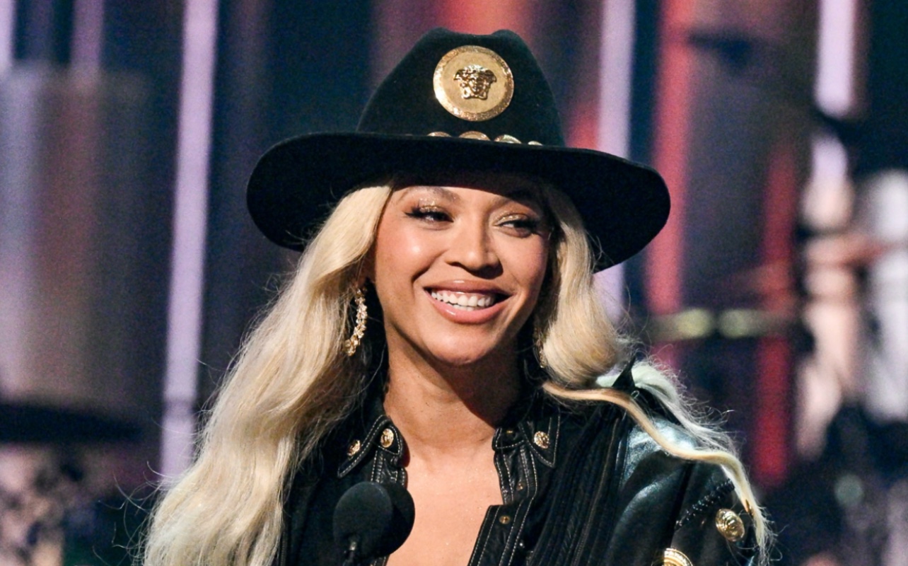 Beyoncé's 'Cowboy Carter' No. 1 Billboard Country Album